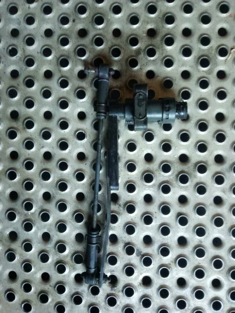 Кран уровня пола заднего моста DAF 1365935 (следящий кран) Wabco ...